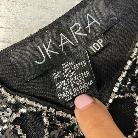 J Kara | Dresses | Nwt Jkara Womans 34 Sleeve Geo Beaded Gown | Poshmark